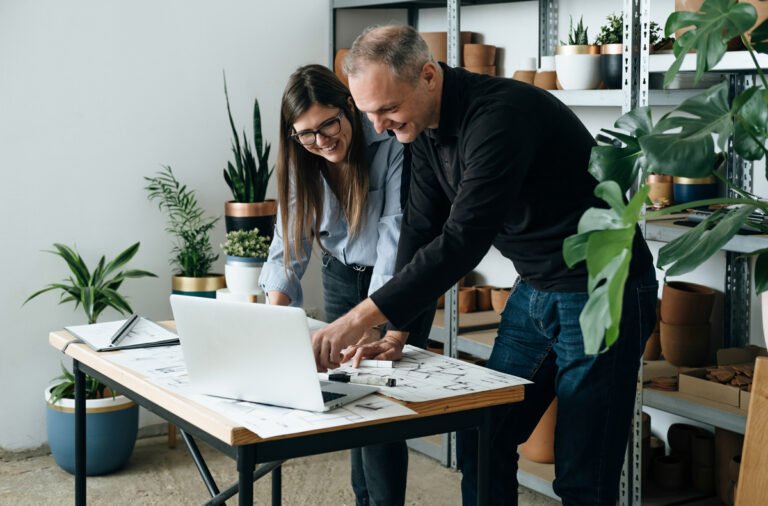 5 profesiones ideales para personas creativas ¡Descubre la tuya! - SEFCARM